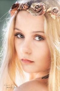 5 Fast Facts about actress & singer Amelia Ayris – Teens Wanna Know
