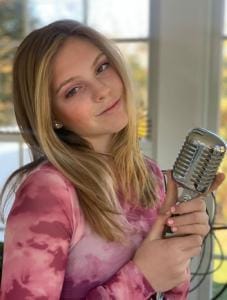 5 Fast Facts about singer Camryn Quinlan – Teens Wanna Know